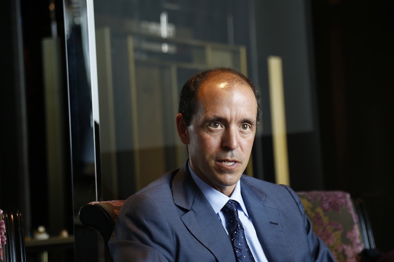 FROM THE WHITE HOUSE TO AIRBNB: An Interview with Top Exec Chris Lehane ...