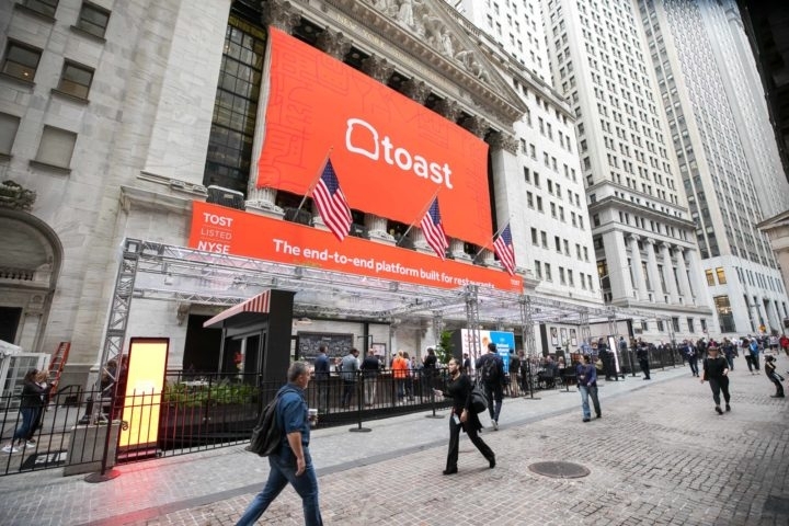 大裁5成員工、如今風光上市！餐飲科技新創Toast如何從鬼門關歸來，打造300億美元市值？｜數位時代 BusinessNext